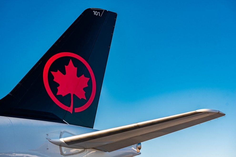 Air Canada takes delivery of its first A220 – Canadian Aviation News