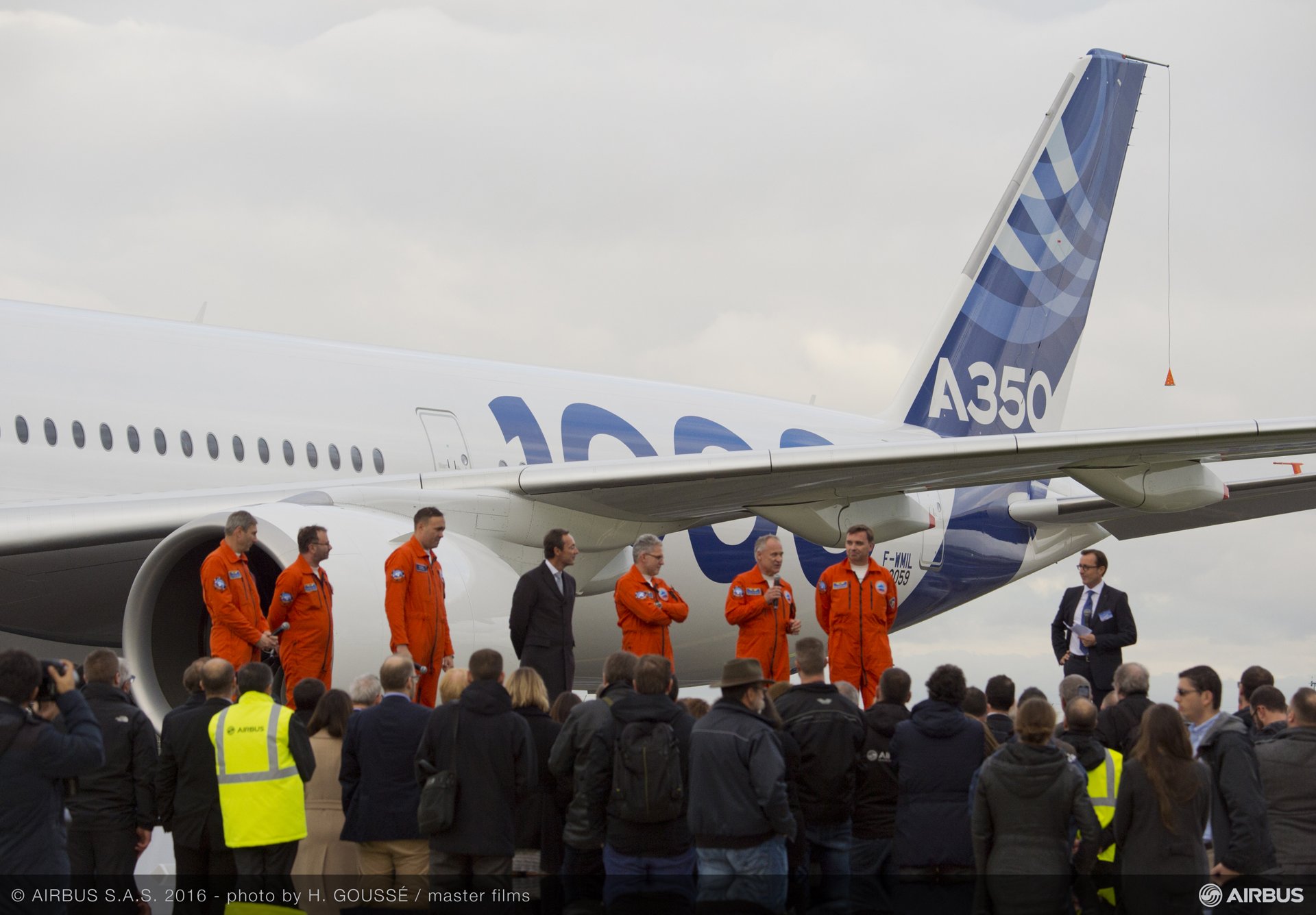 First A350-1000 successfully completes first flight