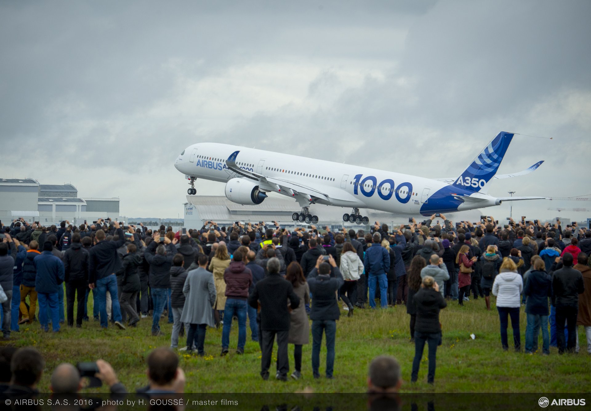 First A350-1000 successfully completes first flight