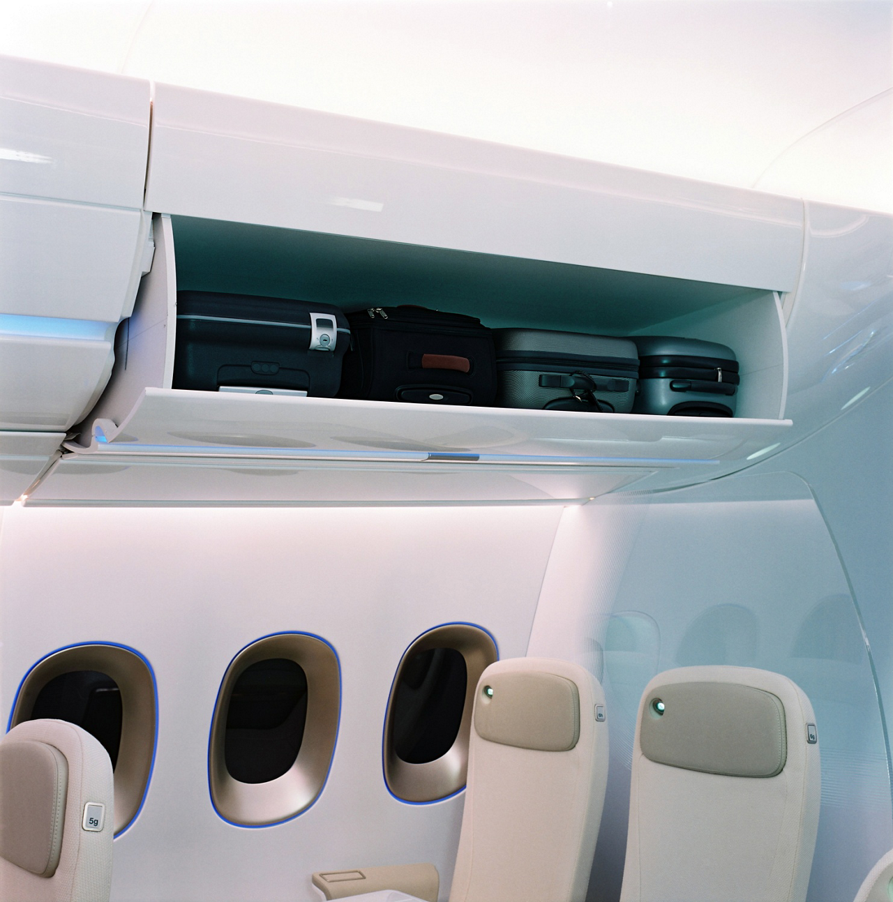 Airbus presents all new A350 cabin at Aircraft Interiors Expo 2006 ...