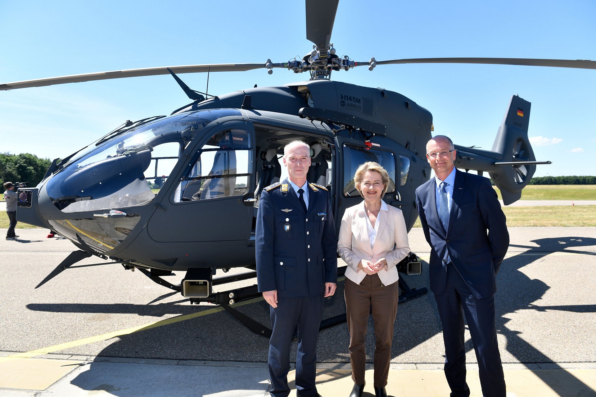 Airbus liefert letzten H145M Hubschrauber termingerecht an die Luftwaffe aus