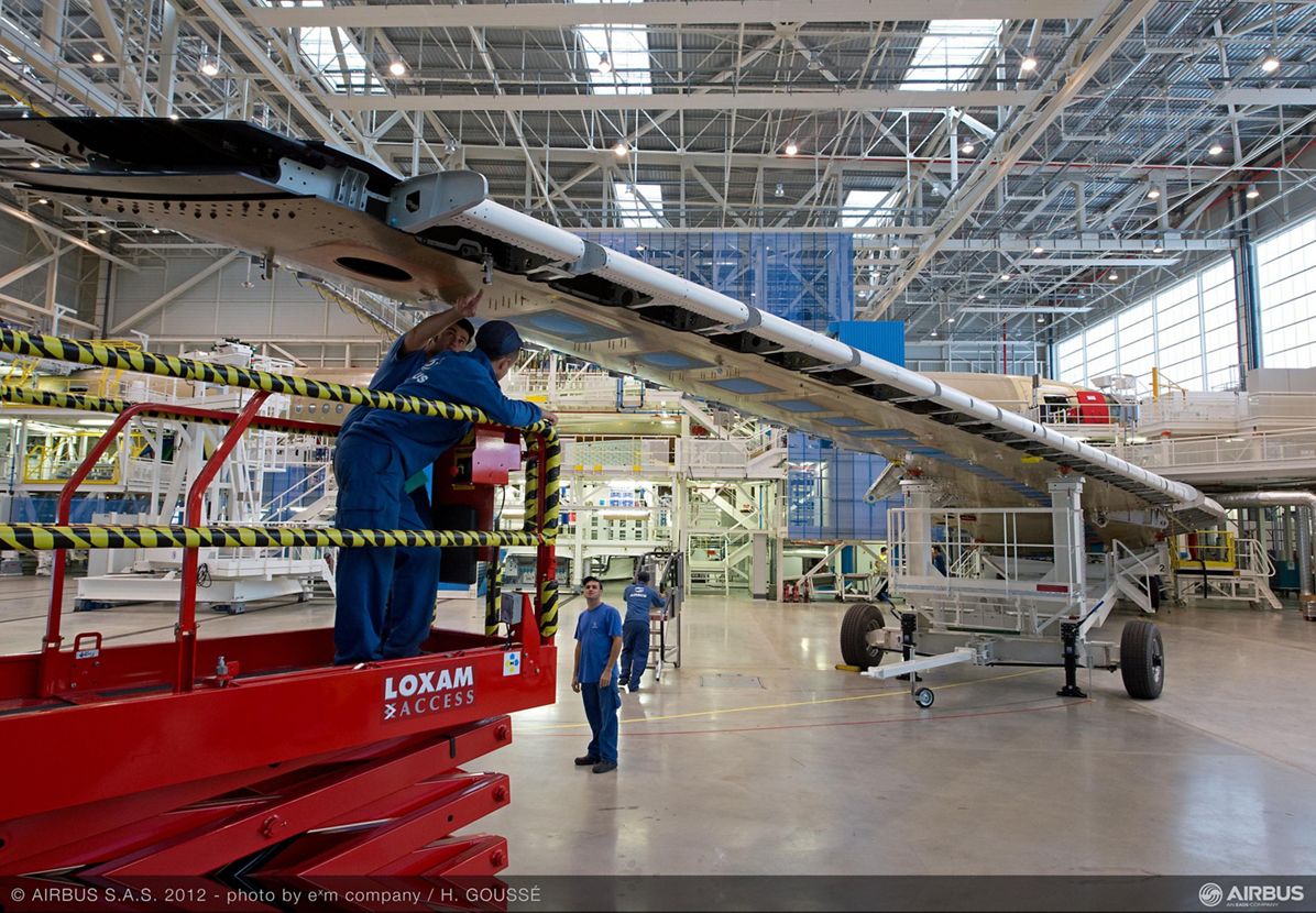 First A350 XWB static test aircraft wing arrives in Toulouse for ground ...